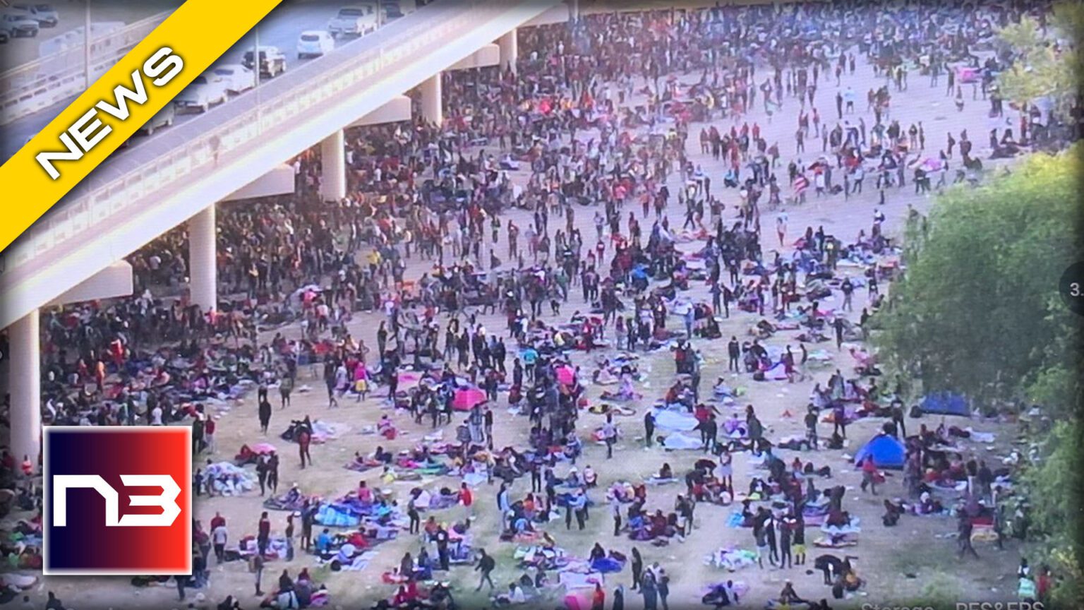 Thousands OVERRUN Border After 10,000 Illegals Caught in Just One ...